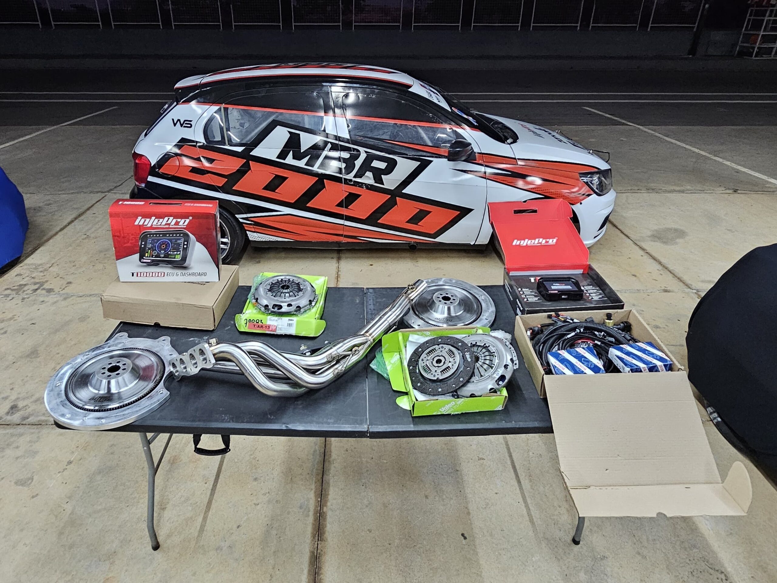 Marcas Brasil Racing entrega os primeiros kits homologados da categoria ...